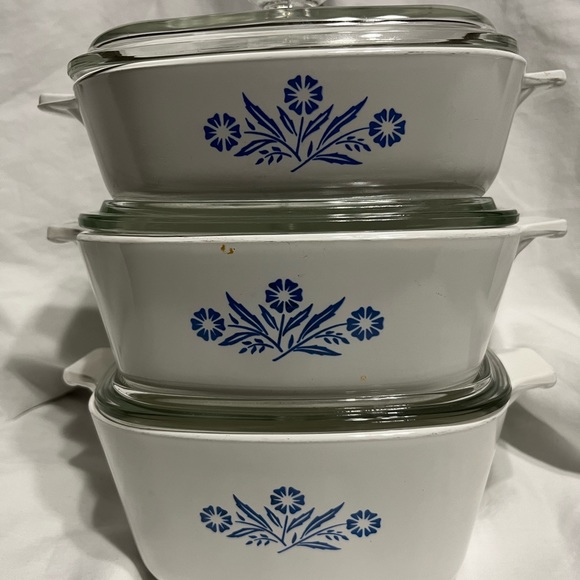 Corningware | Kitchen | Vintage Corning Ware Blue Cornflower Pieces ...